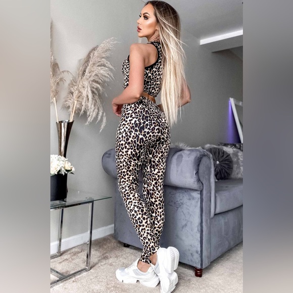 Other | Cheetah Workout Set | Poshmark